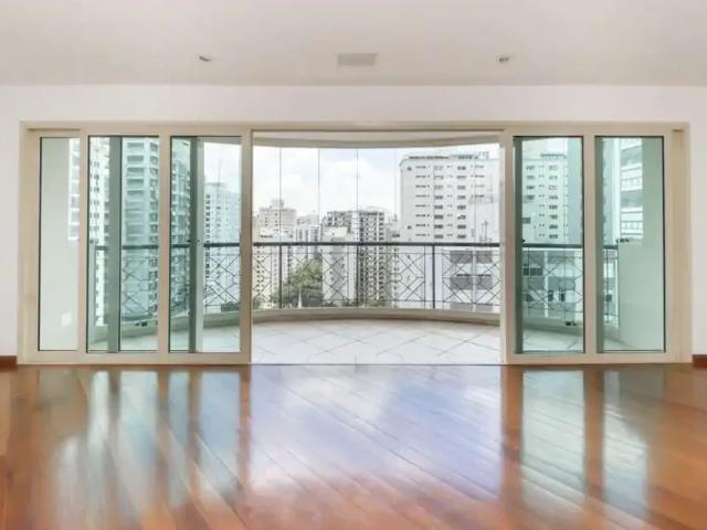 Apartamento para Venda em São Paulo/SP Moema 2 Quartos