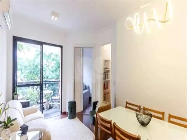 Apartamento para Venda em São Paulo/SP Moema 2 Quartos