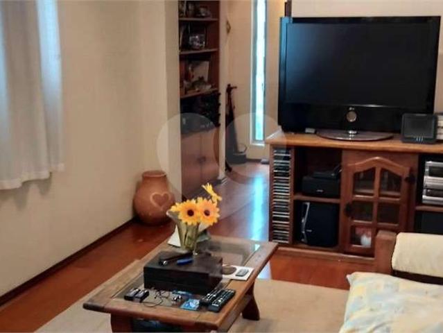 Apartamento para Venda em São Paulo/SP Moema 2 Quartos