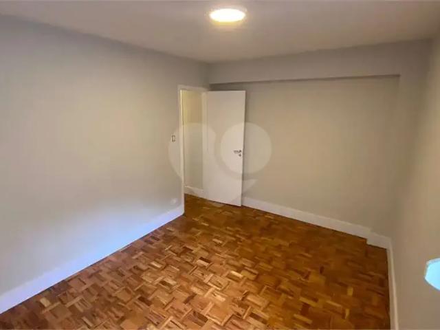 Apartamento para Venda em São Paulo/SP Moema 2 Quartos