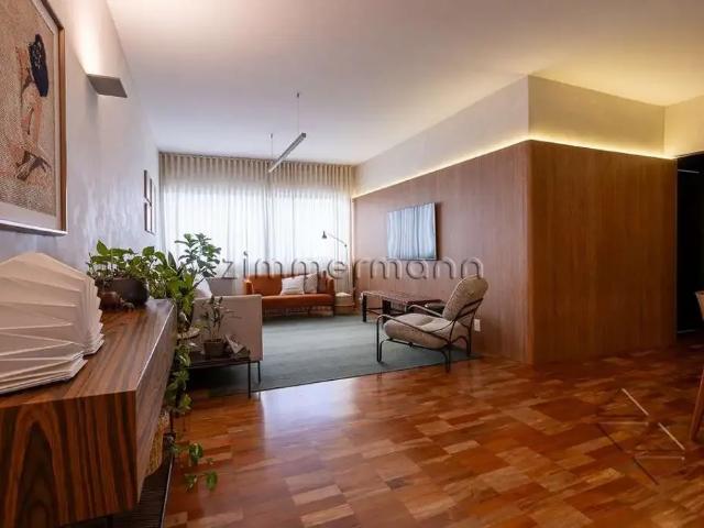 Apartamento para Venda em São Paulo/SP Moema 2 Quartos