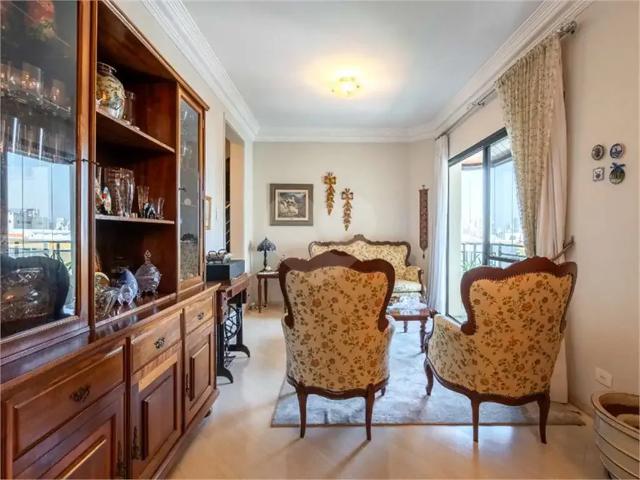 Apartamento para Venda em São Paulo/SP Moema 3 Quartos