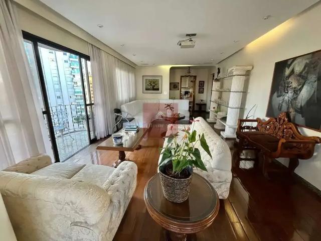 Apartamento para Venda em São Paulo/SP Moema 3 Quartos