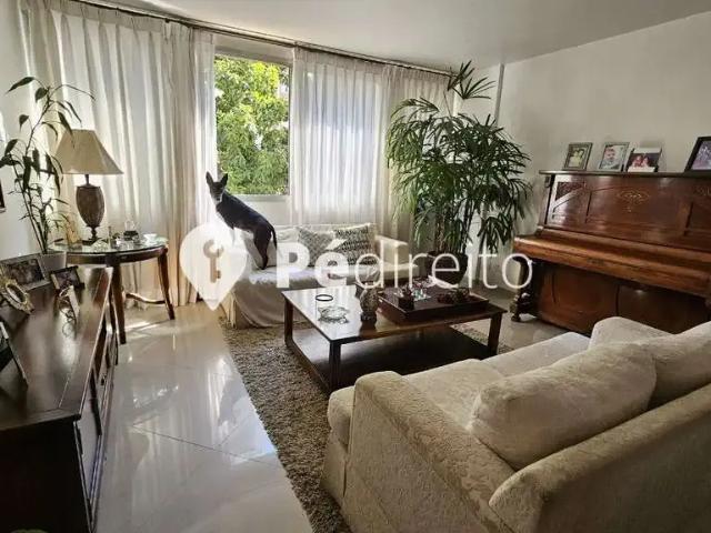 Apartamento para Venda em São Paulo/SP Moema 3 Quartos