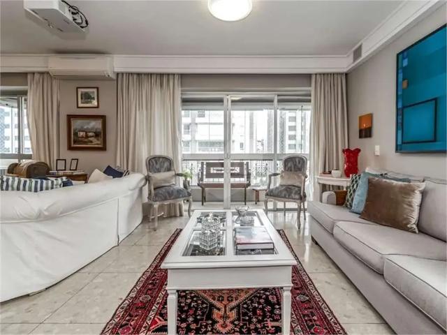 Apartamento para Venda em São Paulo/SP Moema 3 Quartos