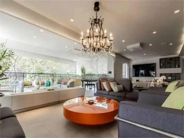 Apartamento para Venda em São Paulo/SP Moema 3 Quartos