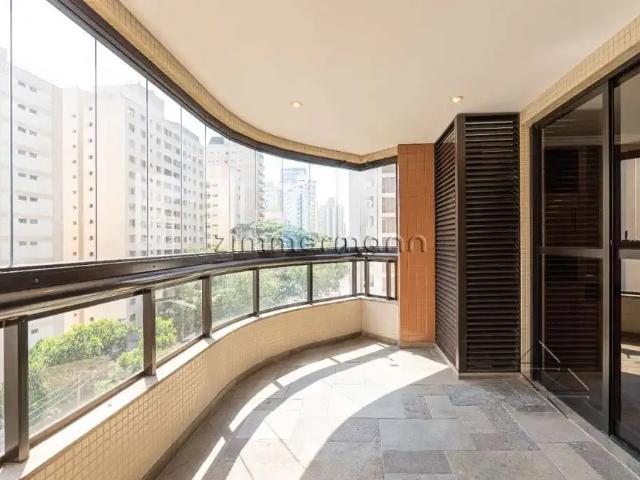 Apartamento para Venda em São Paulo/SP Moema 3 Quartos