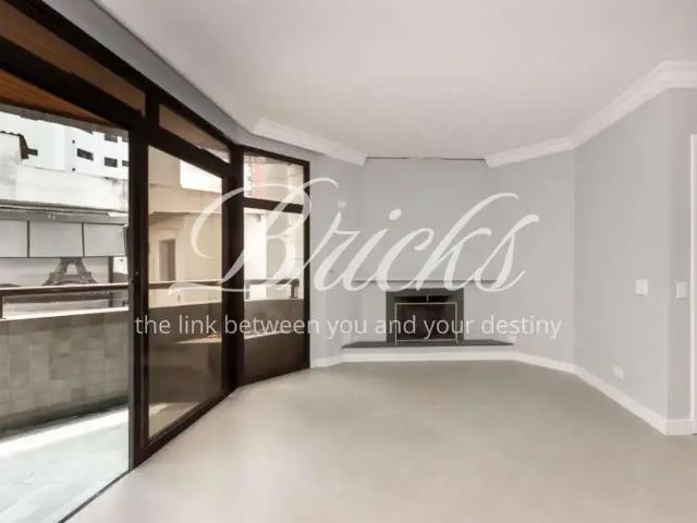 Apartamento para Venda em São Paulo/SP Moema 3 Quartos