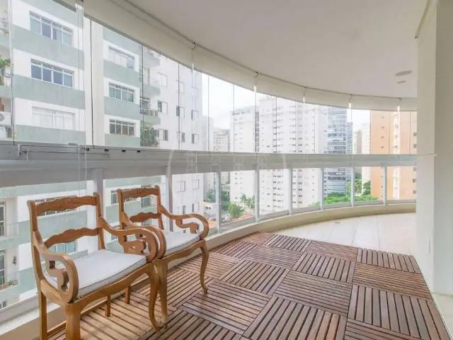 Apartamento para Venda em São Paulo/SP Moema 3 Quartos