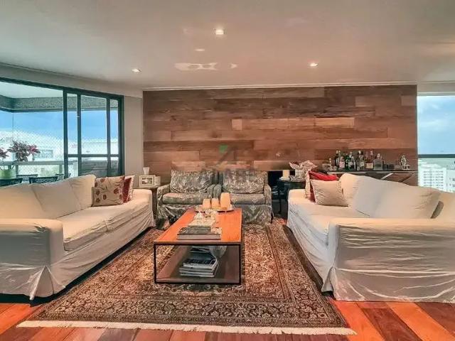 Apartamento para Venda em São Paulo/SP Moema 3 Quartos