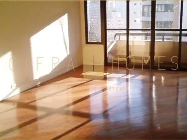 Apartamento para Venda em São Paulo/SP Moema 3 Quartos
