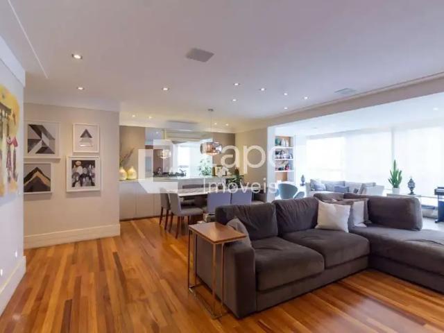 Apartamento para Venda em São Paulo/SP Moema 3 Quartos