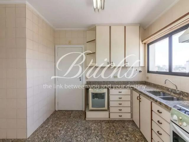 Apartamento para Venda em São Paulo/SP Moema 3 Quartos