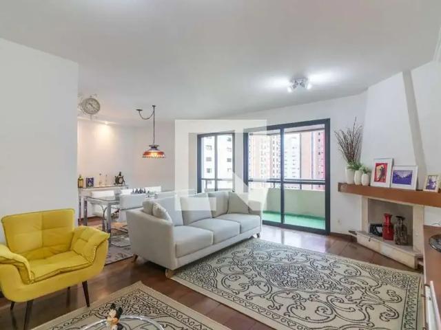 Apartamento para Venda em São Paulo/SP Moema 3 Quartos