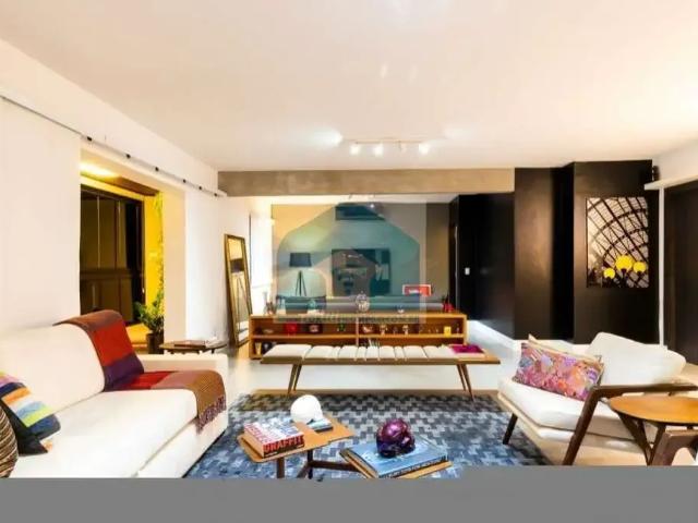 Apartamento para Venda em São Paulo/SP Moema 3 Quartos