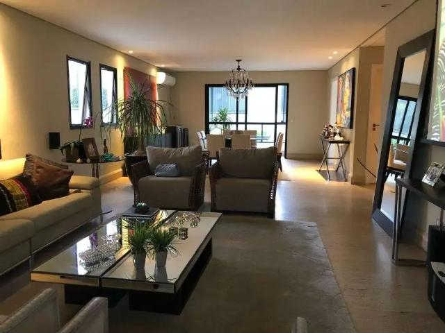 Apartamento para Venda em São Paulo/SP Moema 3 Quartos
