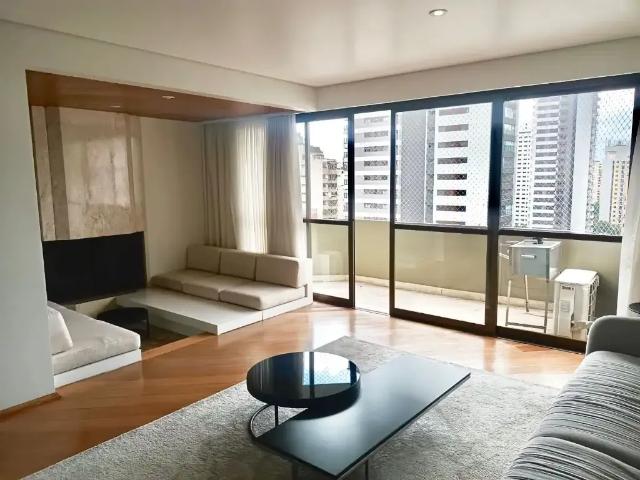 Apartamento para Venda em São Paulo/SP Moema 3 Quartos