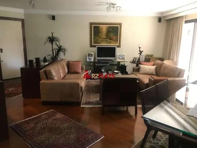 Apartamento para Venda em São Paulo/SP Moema 3 Quartos