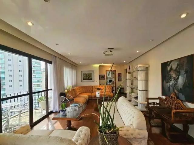 Apartamento para Venda em São Paulo/SP Moema 3 Quartos