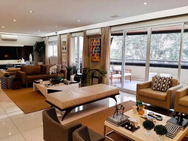 Apartamento para Venda em São Paulo/SP Moema 3 Quartos