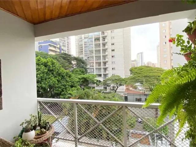 Apartamento para Venda em São Paulo/SP Moema 3 Quartos