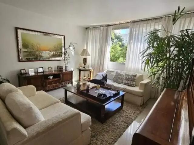 Apartamento para Venda em São Paulo/SP Moema 3 Quartos