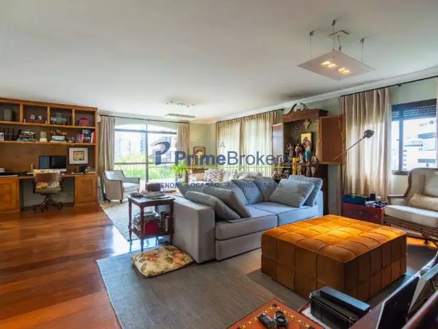 Apartamento para Venda em São Paulo/SP Moema 3 Quartos
