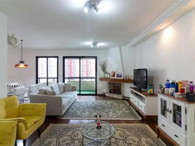 Apartamento para Venda em São Paulo/SP Moema 3 Quartos