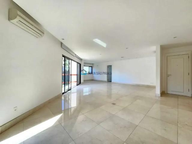 Apartamento para Venda em São Paulo/SP Moema 3 Quartos