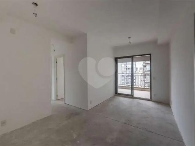 Apartamento para Venda em São Paulo/SP Moema 3 Quartos
