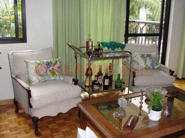 Apartamento para Venda em São Paulo/SP Moema 3 Quartos