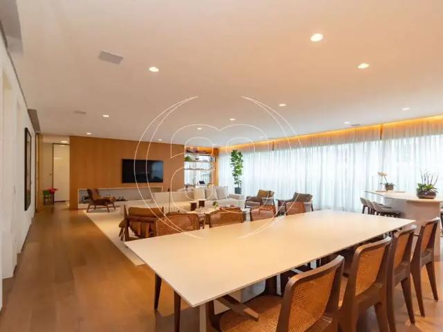 Apartamento para Venda em São Paulo/SP Moema 3 Quartos