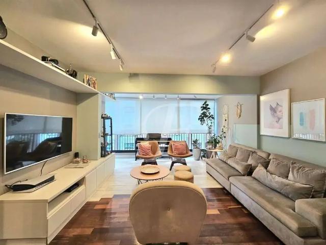 Apartamento para Venda em São Paulo/SP Moema 3 Quartos