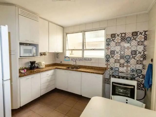Apartamento para Venda em São Paulo/SP Moema 3 Quartos