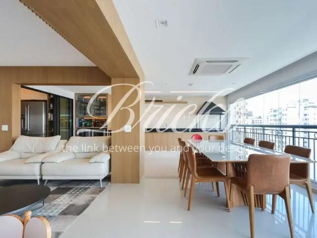 Apartamento para Venda em São Paulo/SP Moema 3 Quartos