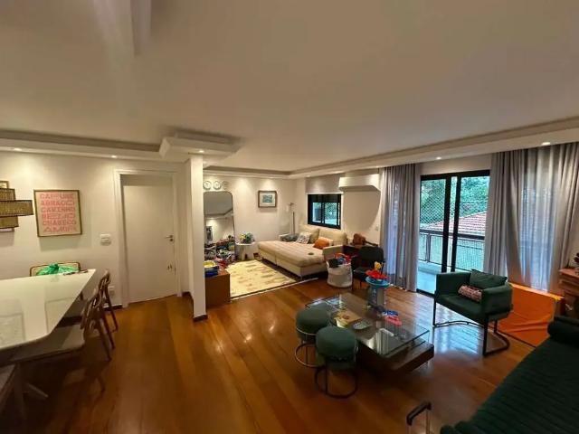 Apartamento para Venda em São Paulo/SP Moema 3 Quartos