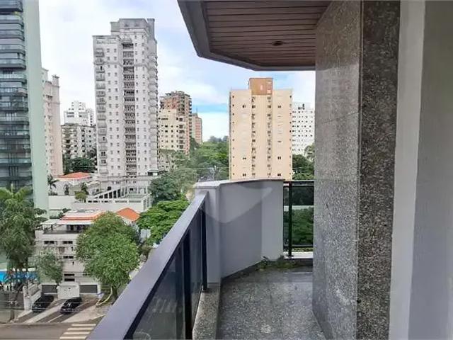 Apartamento para Venda em São Paulo/SP Moema 3 Quartos