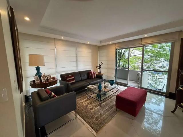 Apartamento para Venda em São Paulo/SP Moema 4 Quartos