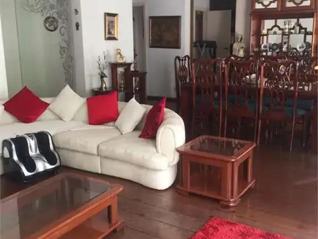Apartamento para Venda em São Paulo/SP Moema 4 Quartos