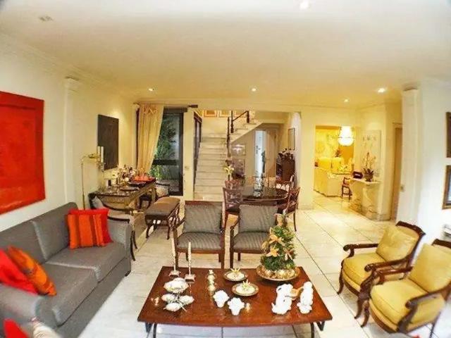 Apartamento para Venda em São Paulo/SP Moema 4 Quartos