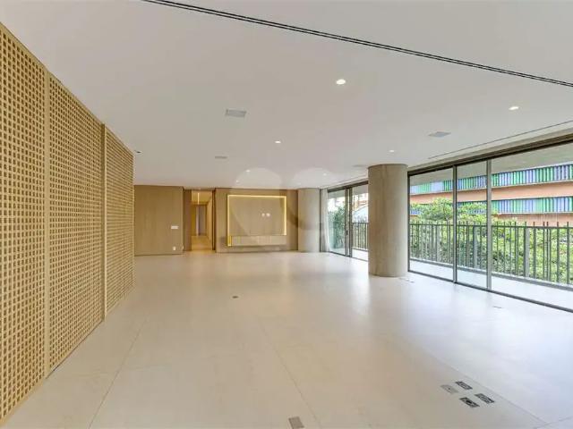 Apartamento para Venda em São Paulo/SP Moema 4 Quartos