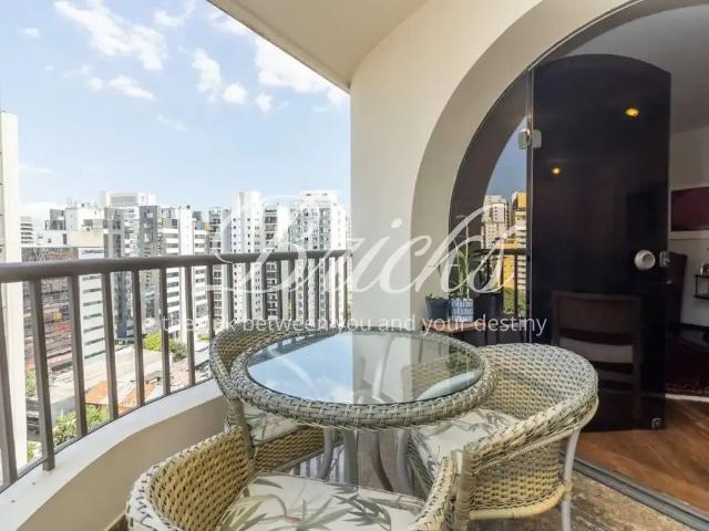 Apartamento para Venda em São Paulo/SP Moema 4 Quartos