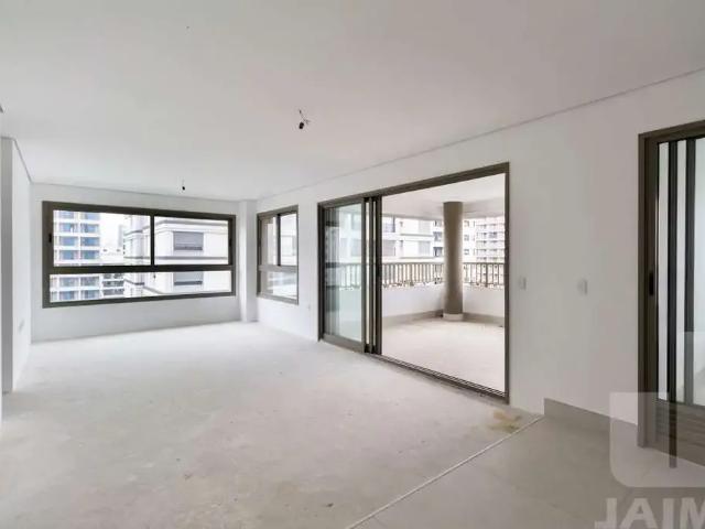Apartamento para Venda em São Paulo/SP Moema 4 Quartos