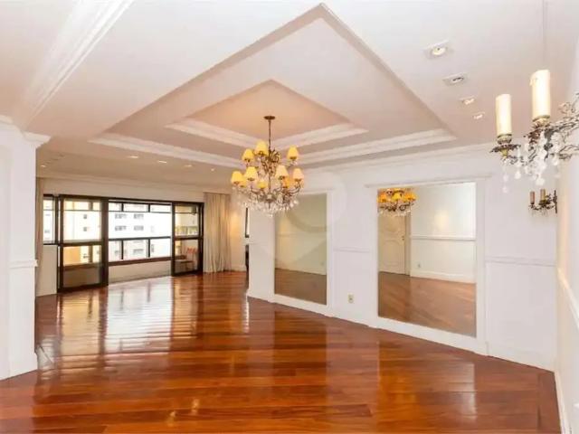 Apartamento para Venda em São Paulo/SP Moema 4 Quartos