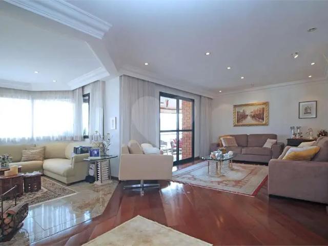 Apartamento para Venda em São Paulo/SP Moema 4 Quartos