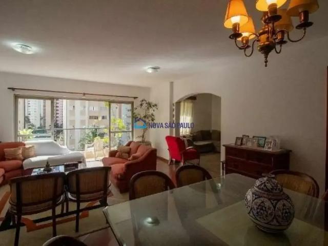 Apartamento para Venda em São Paulo/SP Moema 4 Quartos
