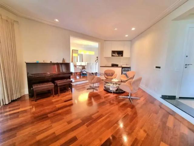 Apartamento para Venda em São Paulo/SP Moema 4 Quartos