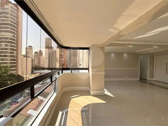 Apartamento para Venda em São Paulo/SP Moema 4 Quartos