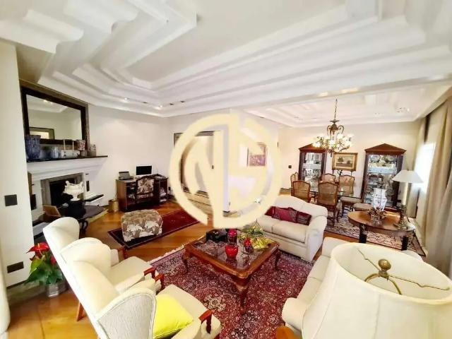 Apartamento para Venda em São Paulo/SP Moema 4 Quartos