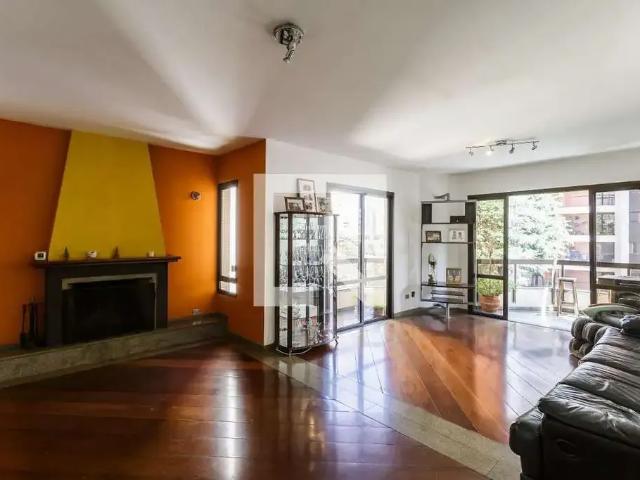 Apartamento para Venda em São Paulo/SP Moema 4 Quartos